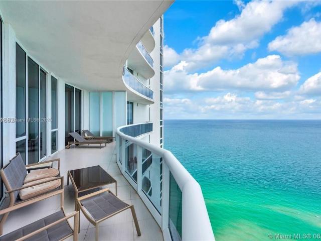 Luxury House for sale in Sunny Isles Beach, United States