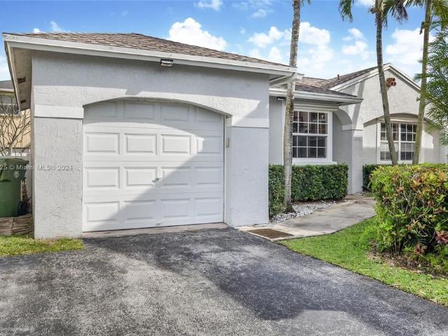 Luxury House for sale in Pembroke Pines, Florida