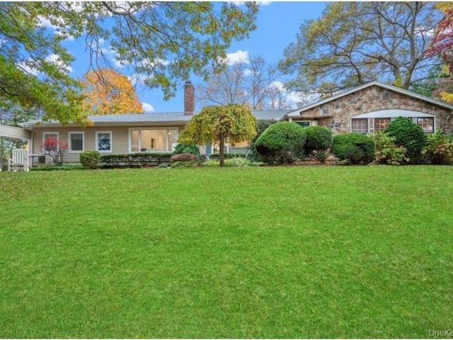 Luxury House for sale in Woodbury, New York