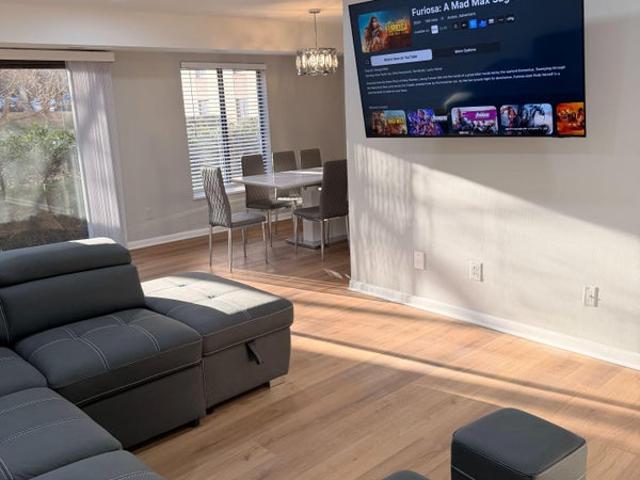 Luxury Home Private Bed & Bath with All Utilitie