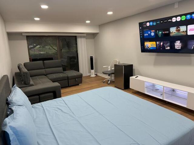Luxury Home Private Bed & Bath with All Utilities Included | Near Arlington / DC