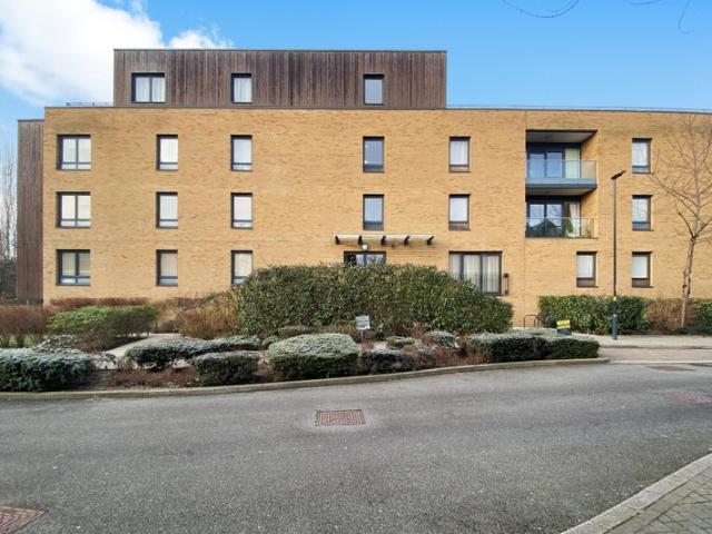 Luxury one bed, balcony, gym, concierge, Kidbrooke
