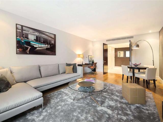 Luxury One Bedroom Apartment in Prime Knightsbridge Location