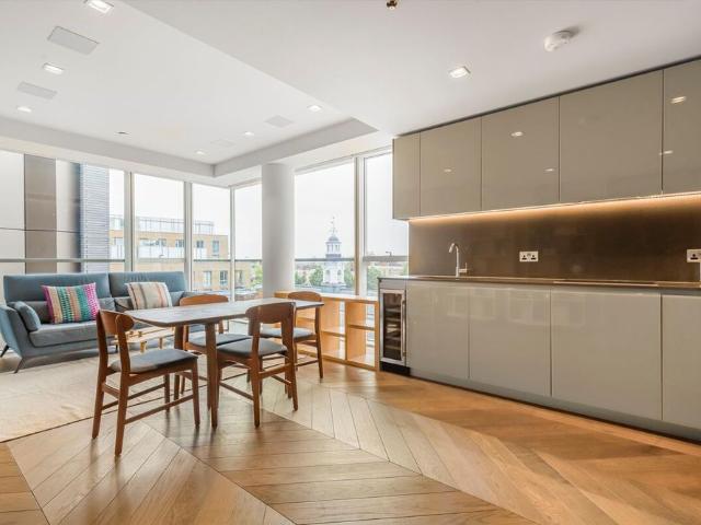 Luxury one bedroom apartment to rent in One Tower Bridge, SE1