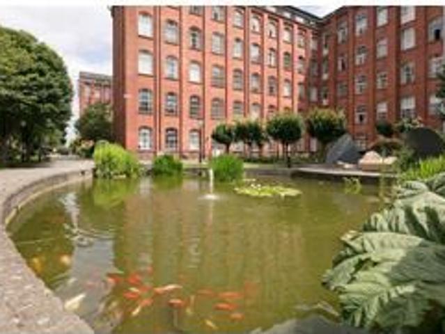 Luxury One bedroom flats in a private Bow Quarter