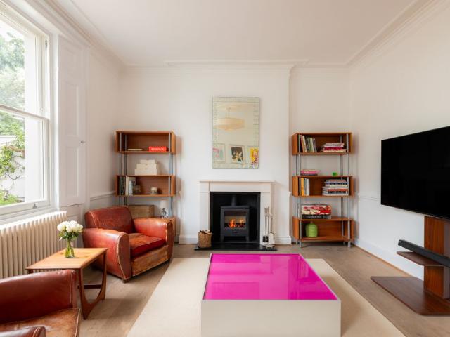 Luxury lateral three bedroom apartment