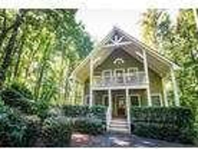 Luxury Lakefront 5 Bedroom Cabin in Dawsonville