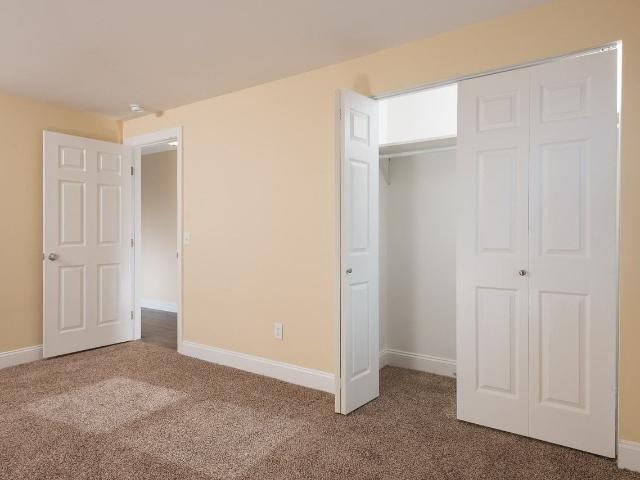 Luxury lakeside living in Hamburg 2 Bedroom Apartment for Rent at 5327 Rogers Rd, Hamburg, NY 14075