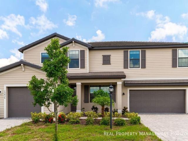 Luxury Lakewood Ranch Living in Lorraine Lakes: 5 Bed 4.5 Bath Home Available Now