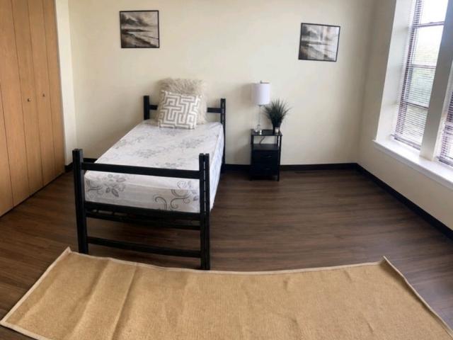 Luxury living near university