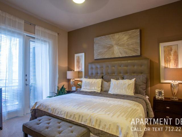 Luxury luxury apartment in South Central Houston1 month free