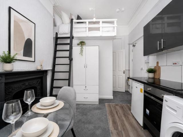 Luxury Mezzanine Studio Apartment!