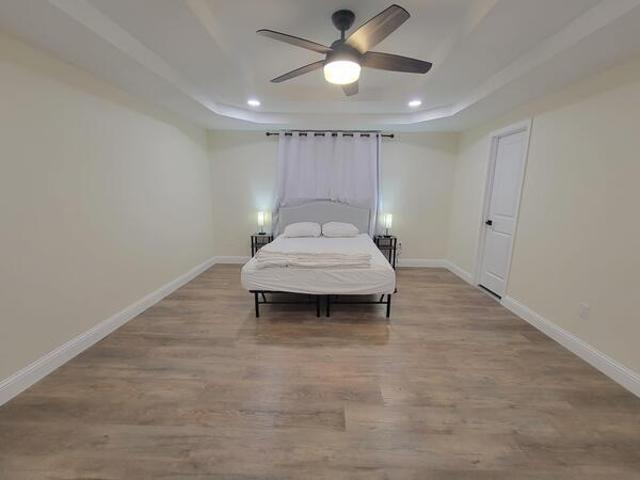 Luxury Newly Renovated Furnished Rooms in North Plano | Fast WiFi | Near Toyota HQ, Legacy West & Major Highways | Quiet Professional Home
