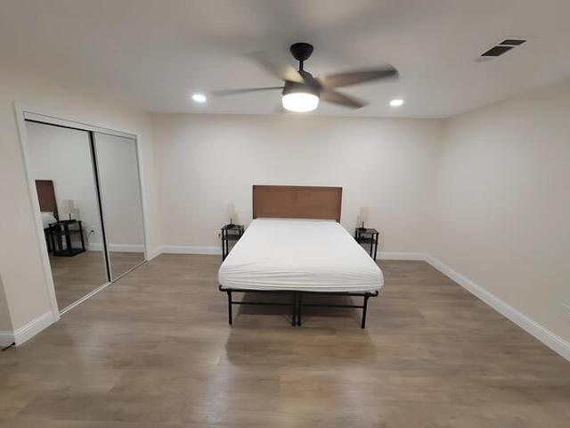 Luxury Newly Renovated Furnished Rooms in North Plano | Fast WiFi | Near Toyota HQ, Legacy West & Major Highways | Quiet Professional Home
