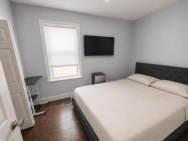 Luxury South Shore Living | Smart Rooms + Sauna + Garage Parking + Weekly Professional Cleaning