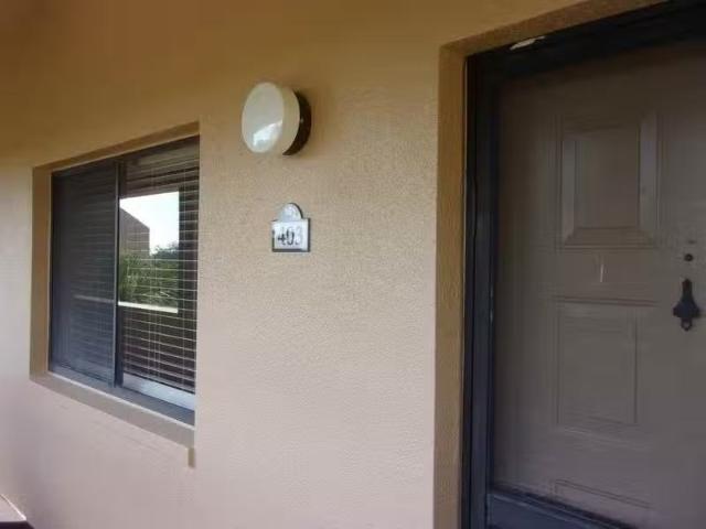 Luxury Senior Secure Bldg 3078 Eastland Blvd #403