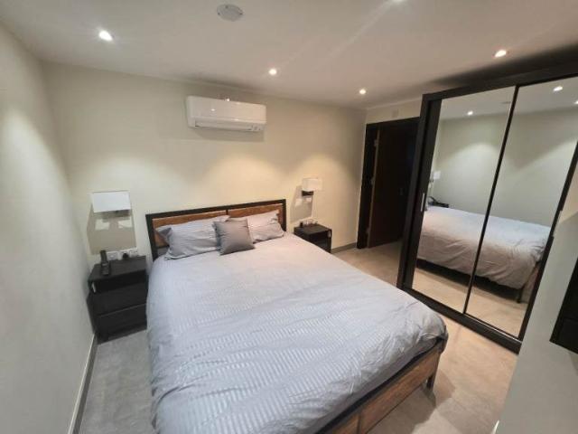 Luxury Studio |All Bills Inc| Near Station IG1