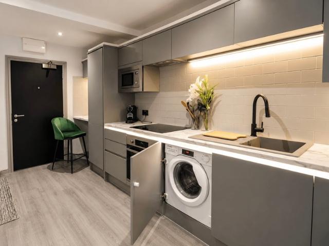 Luxury Studio Apartment | Available August