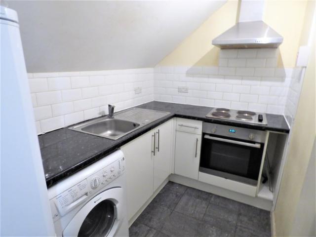 Luxury studio flat, High Street Barkingside, IG6