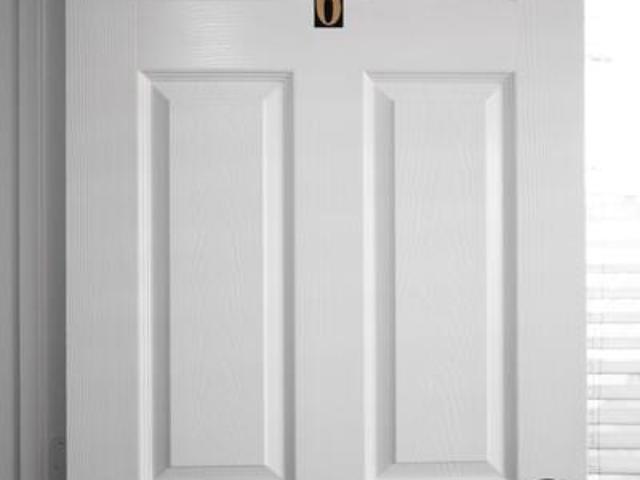 Luxury Room w/Mini Split HVAC System, 2 windows Newly Remodeled
