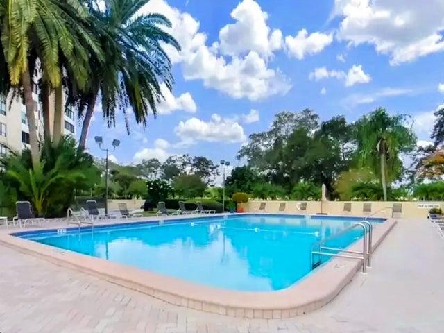 Luxury Room for Rent in Clearwater Condo