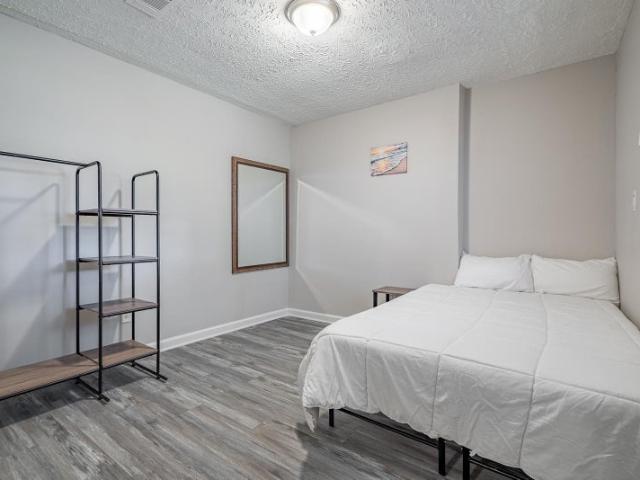 Luxury Rooms in College Park | Private Baths  |