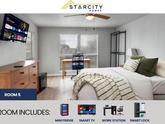 LUXURY ROOMS Modern & Large San Antonio Home by StarCity Homes! | Eagle Lake