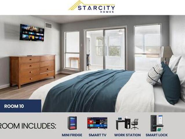 LUXURY ROOMS Modern & Large San Antonio Home by StarCity Homes! | Eagle Lake