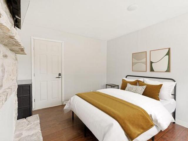 LUXURY ROOMS Modern & Large San Antonio Home by StarCity Homes! | Fountainwood Freedom