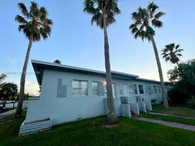 Luxury Townhouse for rent in Miami Beach, Florida