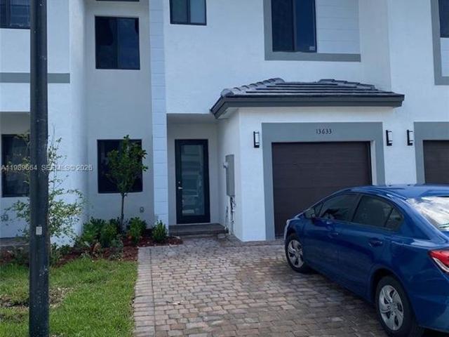 Luxury Townhouse for rent in Miami, Florida