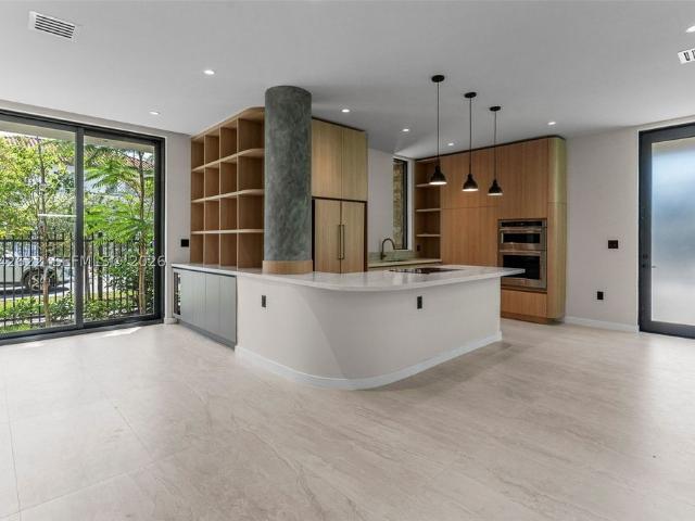 Luxury Townhouse for rent in Miami, Florida