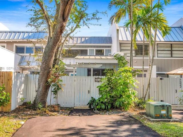 Luxury Townhouse for rent in Miami, Florida