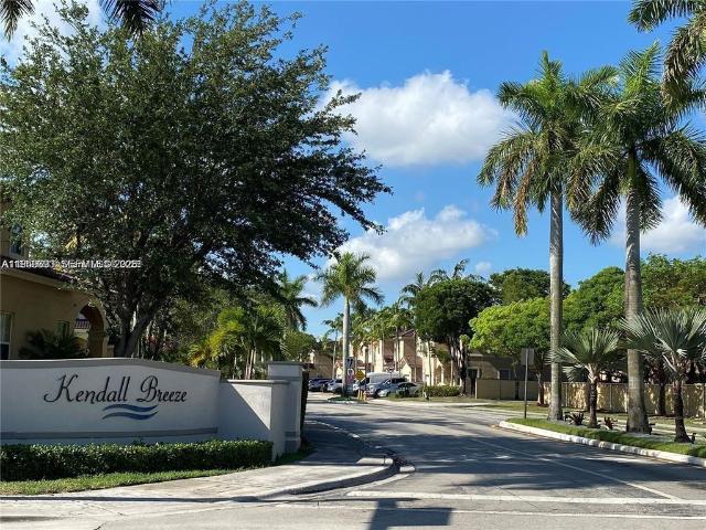 Luxury Townhouse for rent in Miami, Florida
