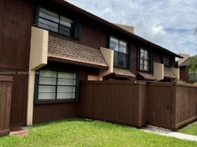 Luxury Townhouse for rent in Miami, Florida