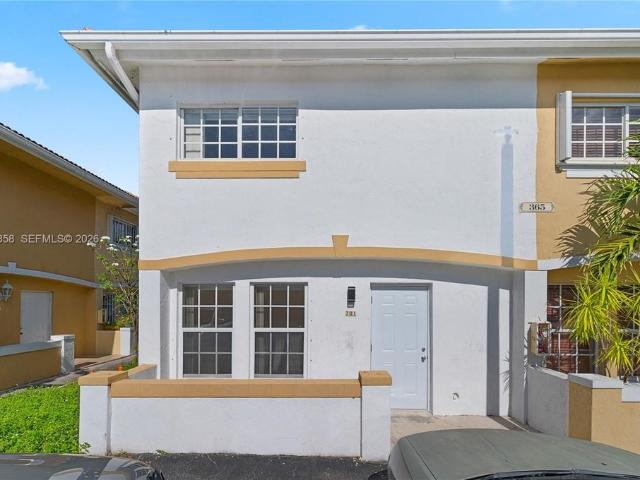 Luxury Townhouse for rent in Miami, Florida