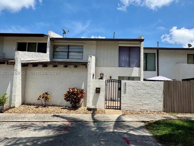 Luxury Townhouse for rent in Miami, Florida