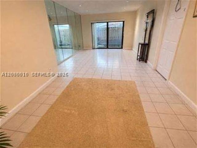 Luxury Townhouse for rent in Miami, Florida