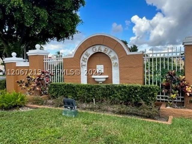 Luxury Townhouse for rent in Miami, Florida
