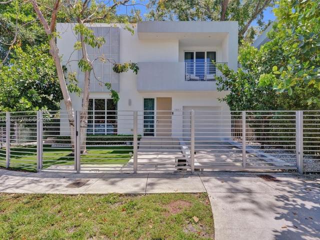 Luxury Townhouse for rent in Miami, Florida
