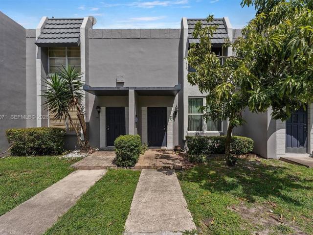 Luxury Townhouse for rent in Miami, Florida