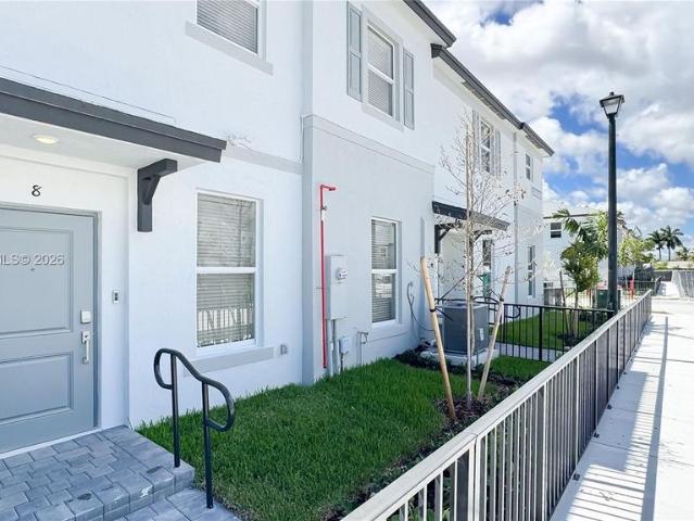 Luxury Townhouse for rent in Miami, Florida