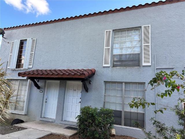 Luxury Townhouse for rent in Miami, Florida