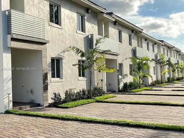 Luxury Townhouse for rent in Miami, Florida