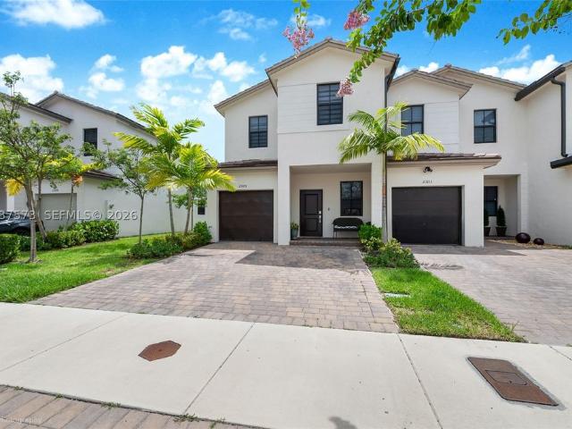 Luxury Townhouse for rent in Miami, Florida