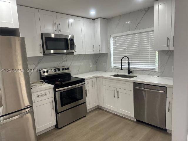 Luxury Townhouse for rent in Miami Gardens, United States