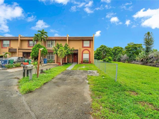 Luxury Townhouse for rent in Miami Gardens, United States
