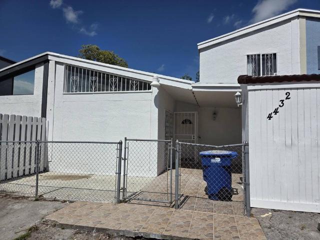 Luxury Townhouse for rent in Miami Gardens, United States