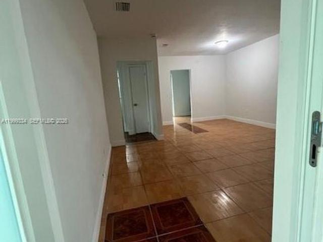 Luxury Townhouse for rent in Miami Heights Trailer Park, United States