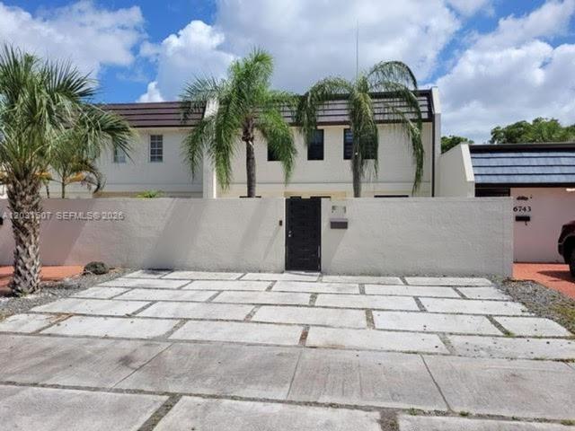 Luxury Townhouse for rent in Miami Lakes, Florida
